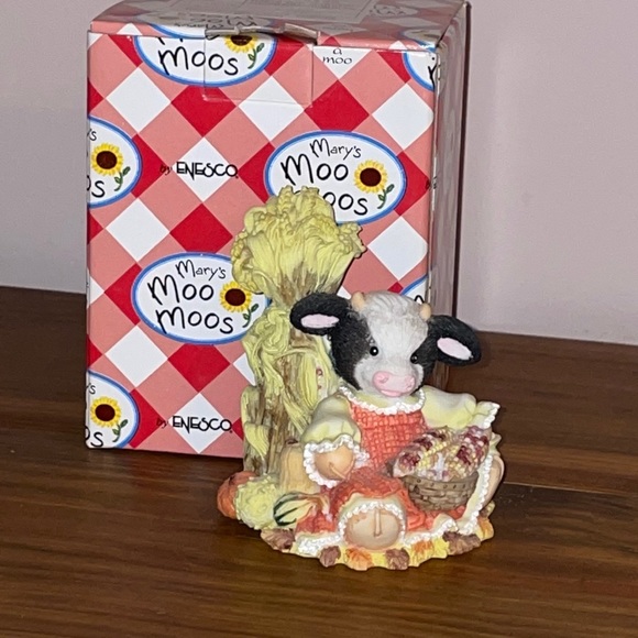Mary’s Moo Moos | Accents | Marys Moo Moos 995 Enesco 14284 The Cows In ...
